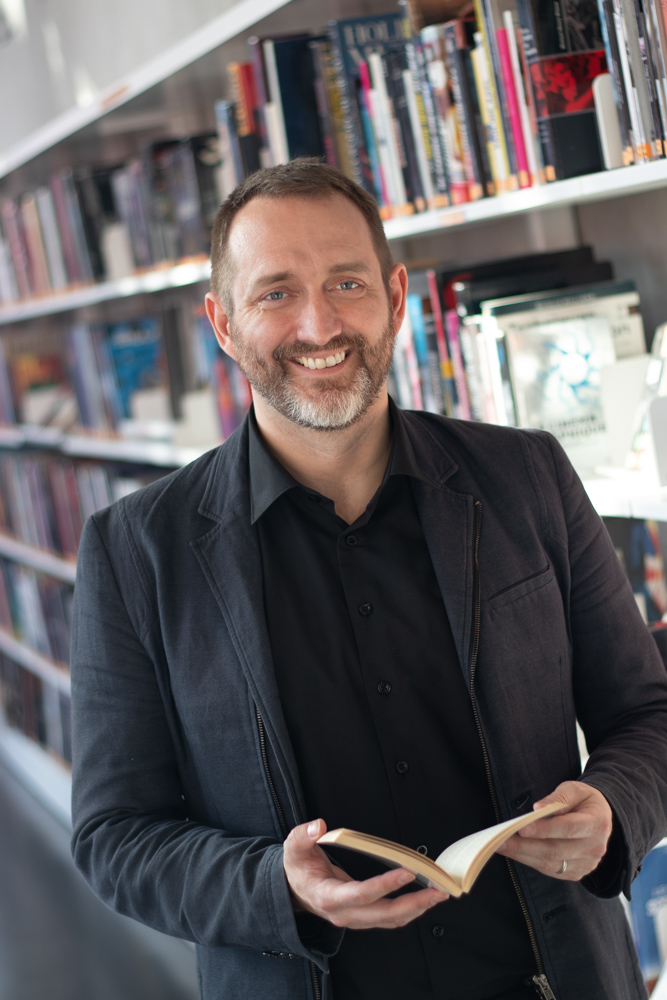 VILE by Keith Crawford – MoMoBookDiary