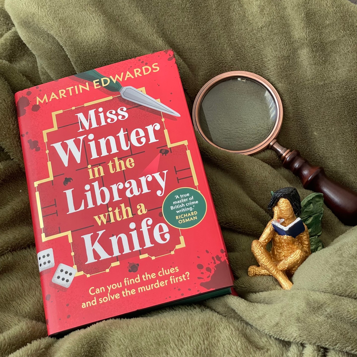 Miss Winter in the Library with a Knife by Martin Edwards – MoMoBookDiary